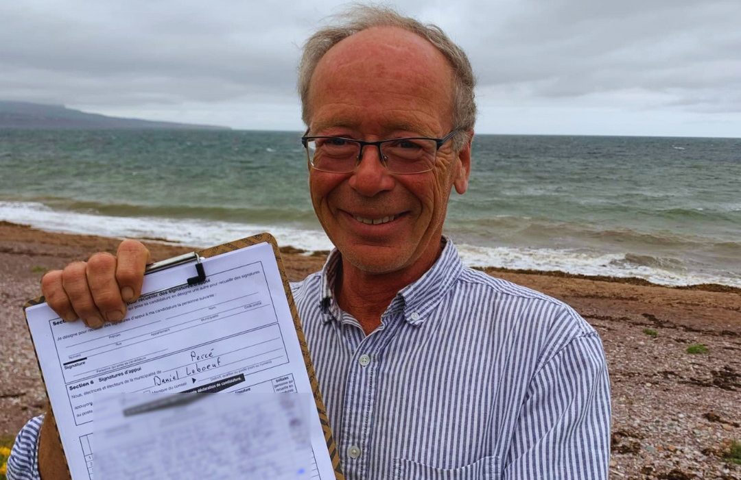 Daniel Leboeuf commente ses intentions sur la mairie de Percé - CHNC FM